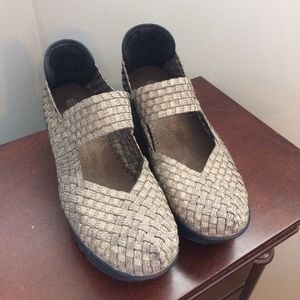 bernie mev. | Shoes | Bernie Mev Metallic Wedges | Poshmark